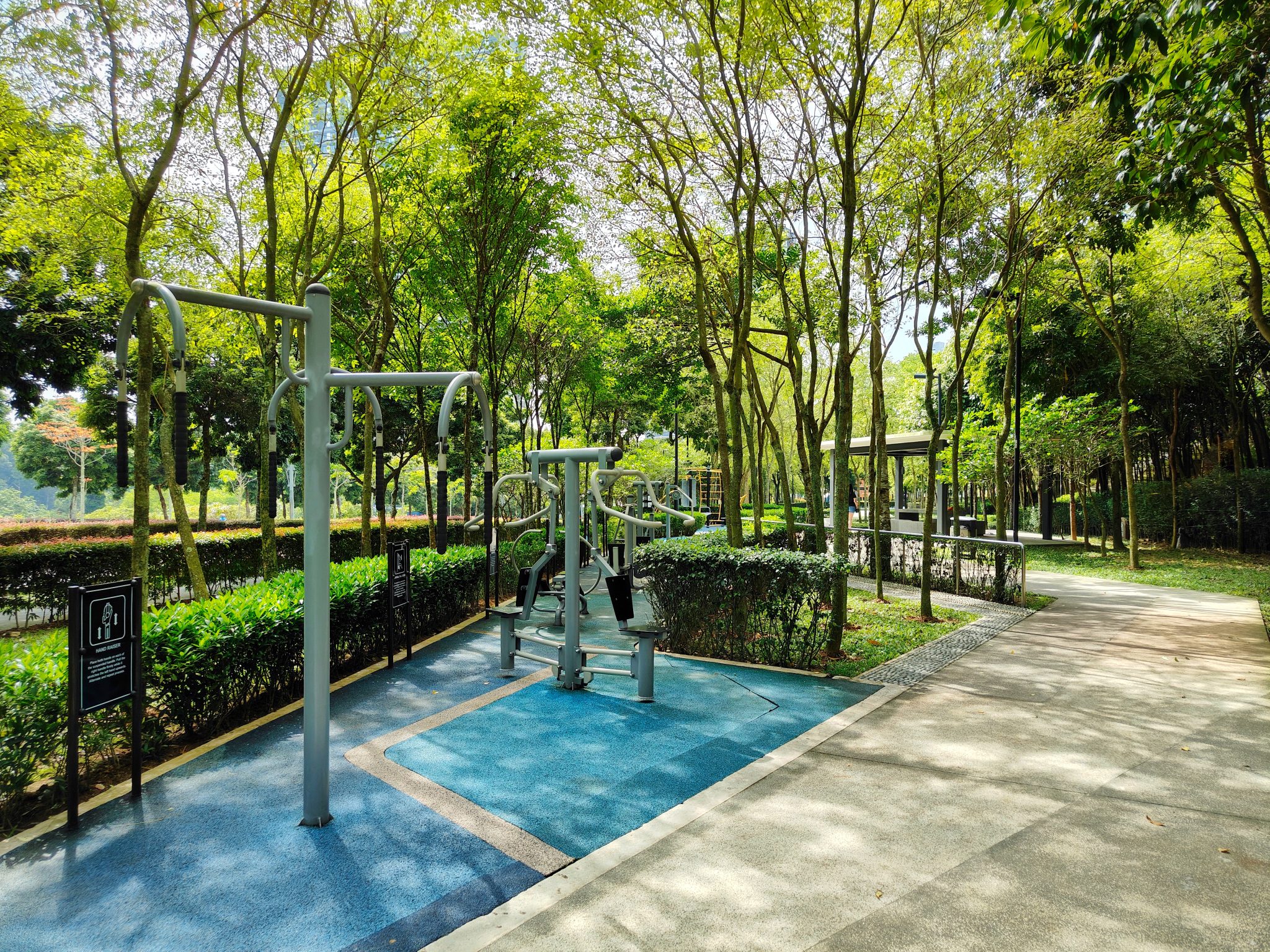 SUMMIT PARK – Landart
