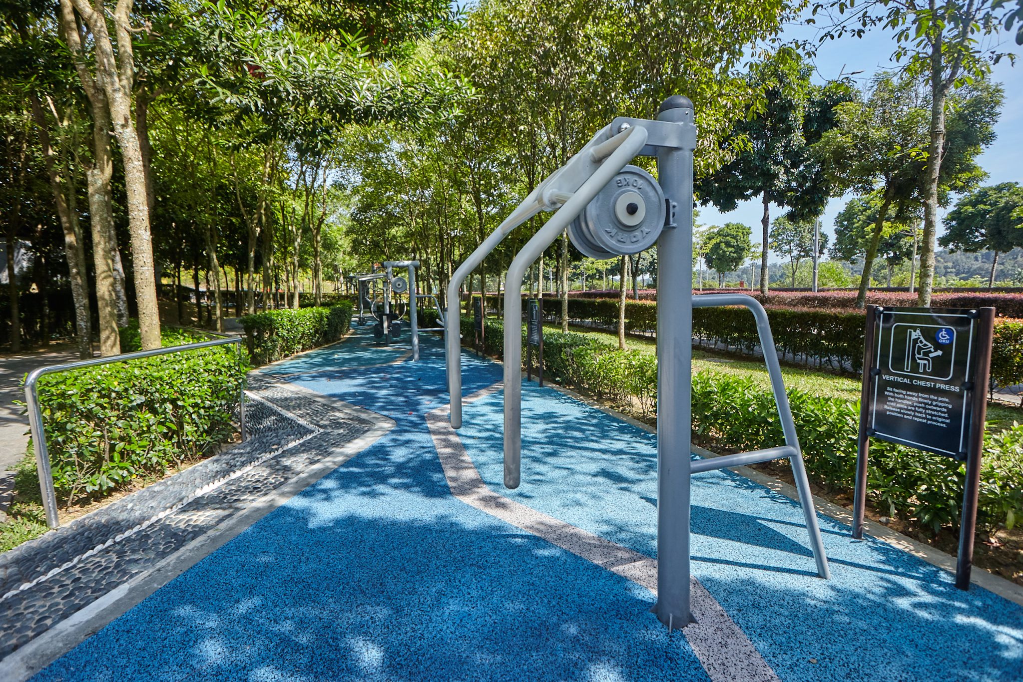 SUMMIT PARK – Landart